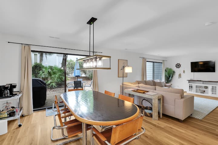 Family Friendly Condo | Golf | 15min Walk To Beach - Hilton Head Island, SC