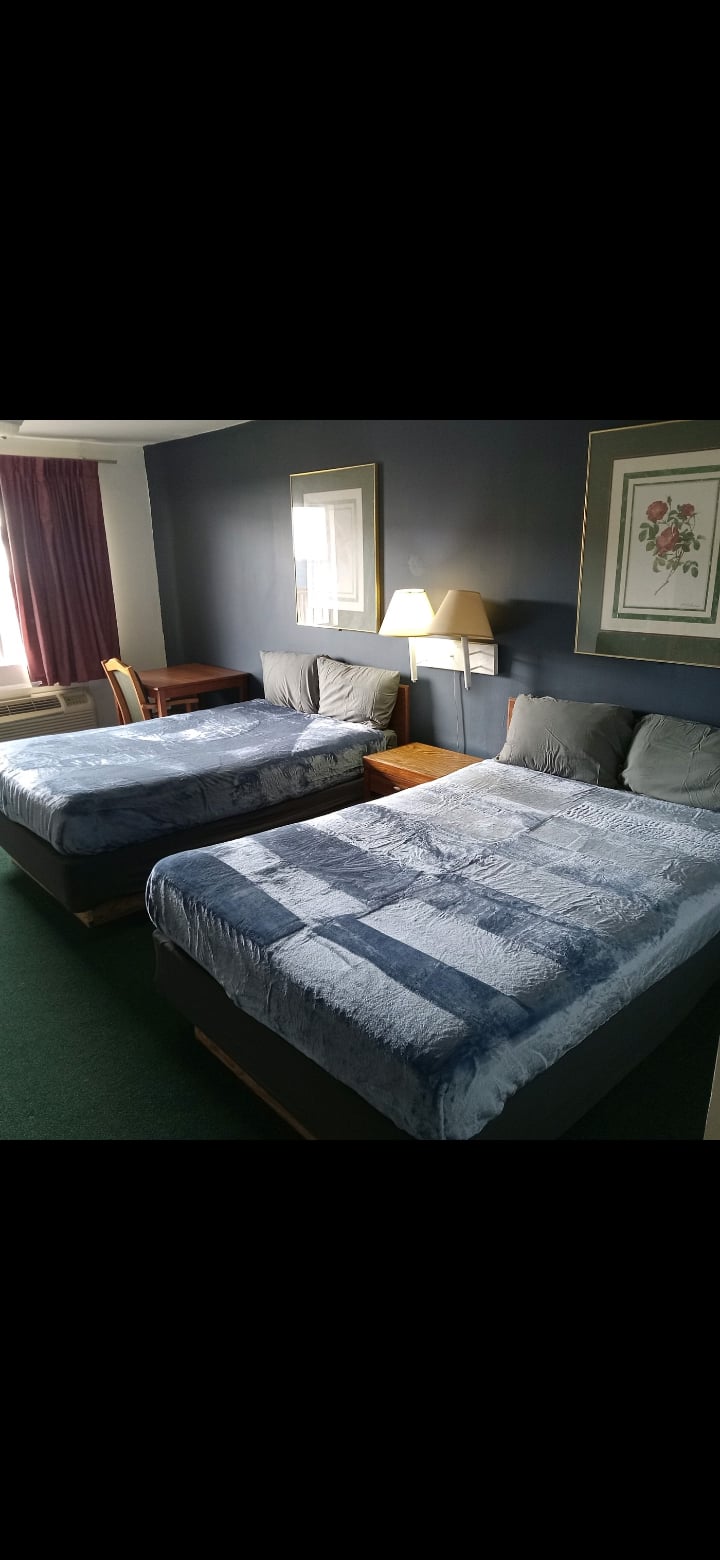 King Bed Hotel Studio 119 - Livingston, TX
