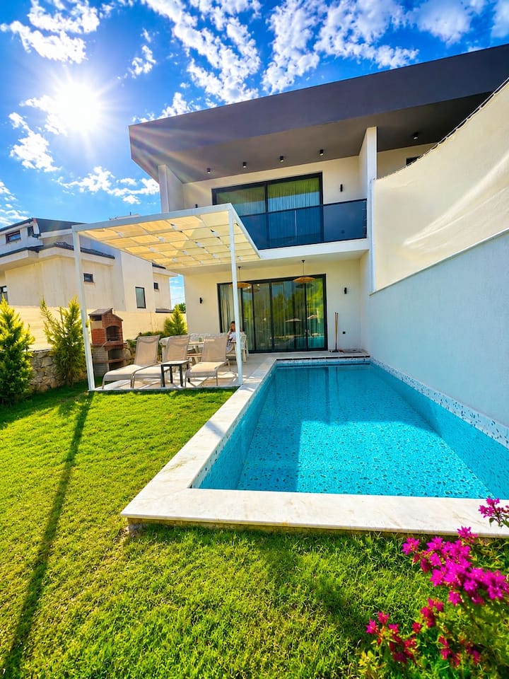 3 Yatak Odalı Villa - Fethiye