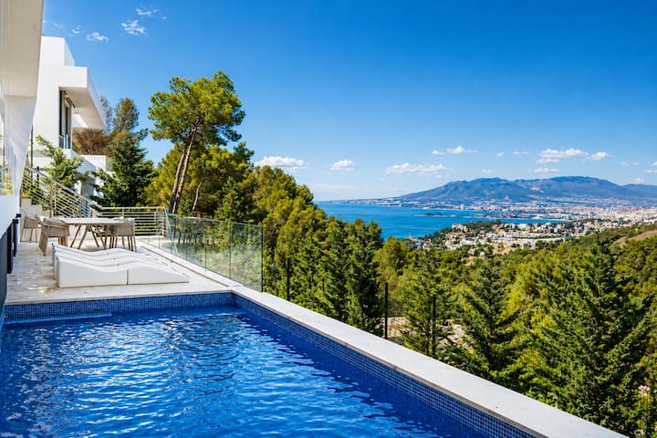 Villa Pinares De San Antón Sea,city&mountain Views - Málaga