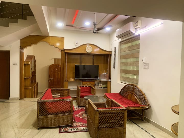 Elegant 3bhk Duplex•family•nearmetro •Wedding Stay - Hyderabad