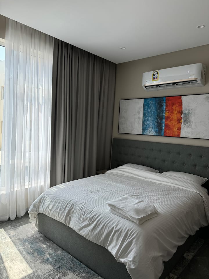 Modern Luxurious 1br With Free Parking - Bahrain