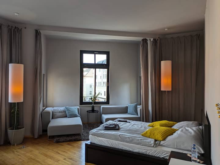 Große Wohnung Im Herzen Münchens - München