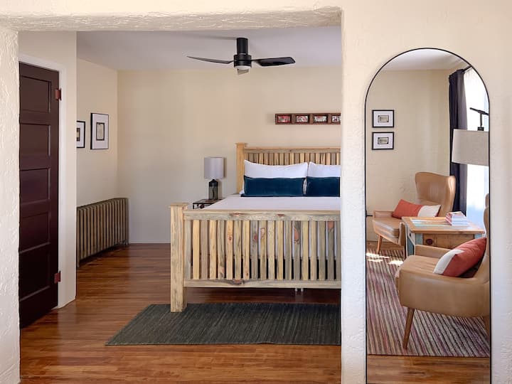 Hip & Historic Hoosier Hot Springs: The Ash Suite - Truth or Consequences, NM