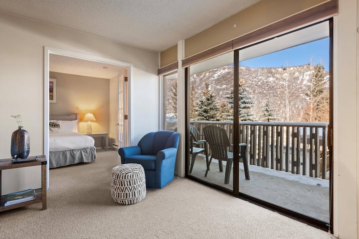 Monthly Rates! Snowmass, Pool/ht, Balcony, Grill - Snowmass Village, CO