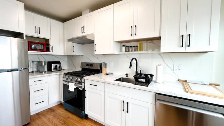 Steps Away From The Beach Home - San Francisco, CA