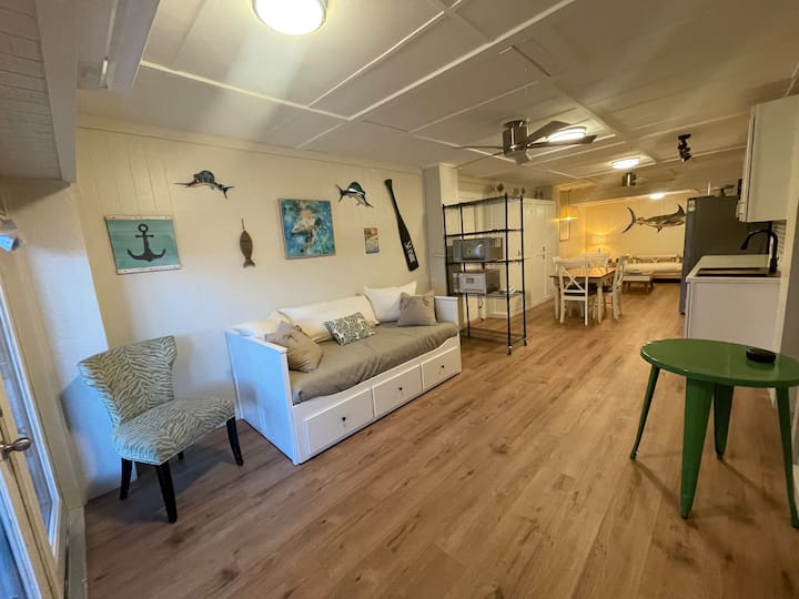 Cottage With Dock Space - Islamorada, FL