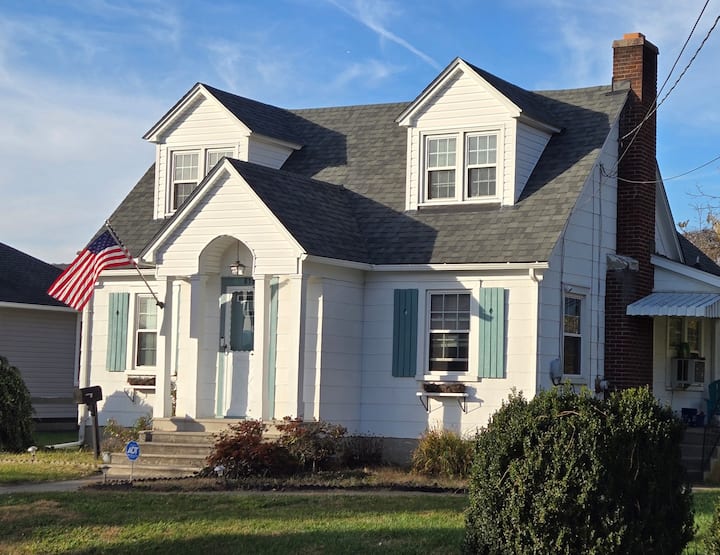 Home: Scenic Mountain Views Clifton Forge Heights. - Douthat State Park, Millboro