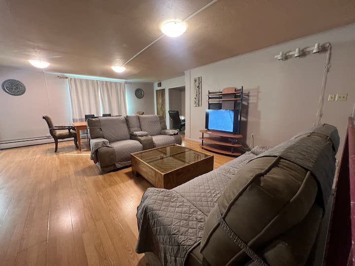Spacious Apartment In W-5th Ave Downtown - Anchorage, AK