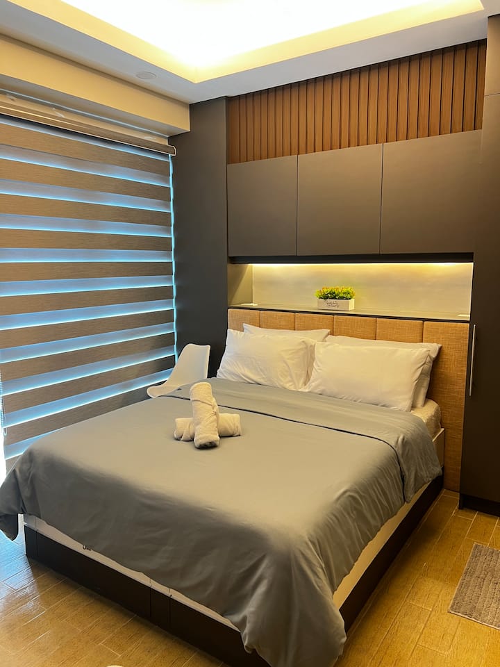 Cozy Studio Loft 
(Studio Unit With Balcony) - Iloilo City