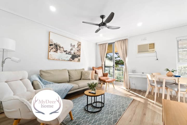 Coastal Bliss: 2br Apartment In Glenelg - Glenelg