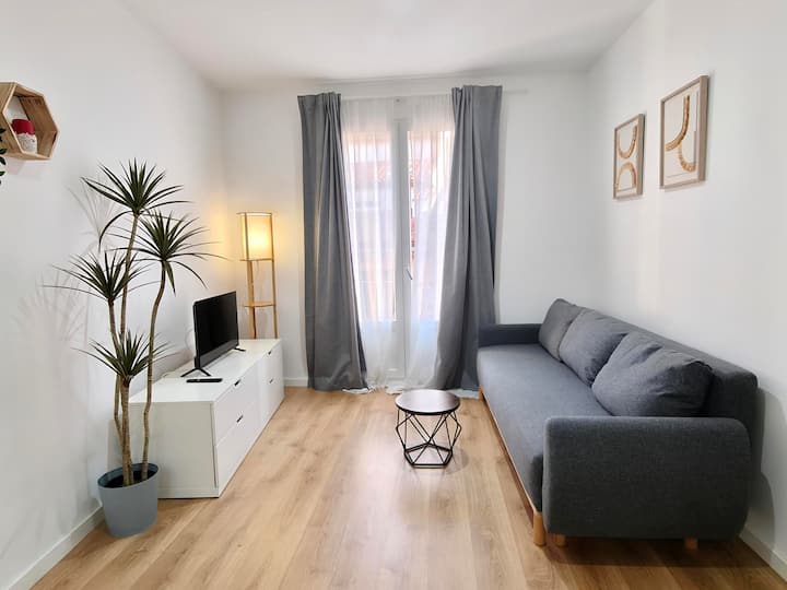 The Charm Of The Casco Ii By Alogest - Zaragoza