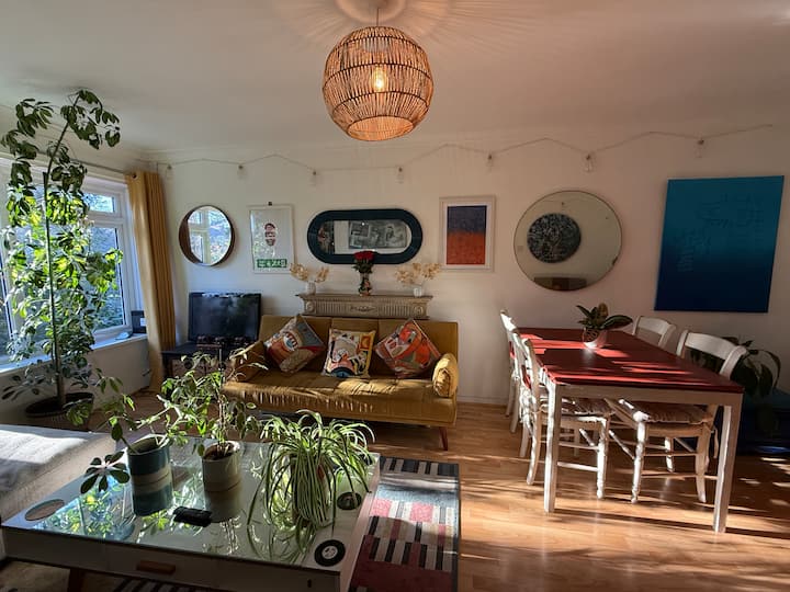 The Art Apartment - Birmingham
