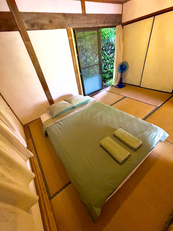 のどかな山の中で「何もしない」をしよう。[ ダブルベッド][エンパナーダ専門店併設] - Gifu