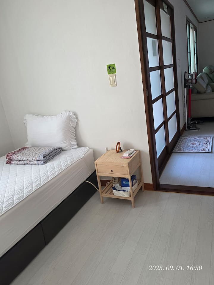 일송정민박-달빛방 - Jeju