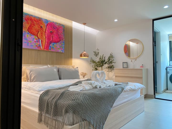 Boosted Location, Central Nimman - Thailand