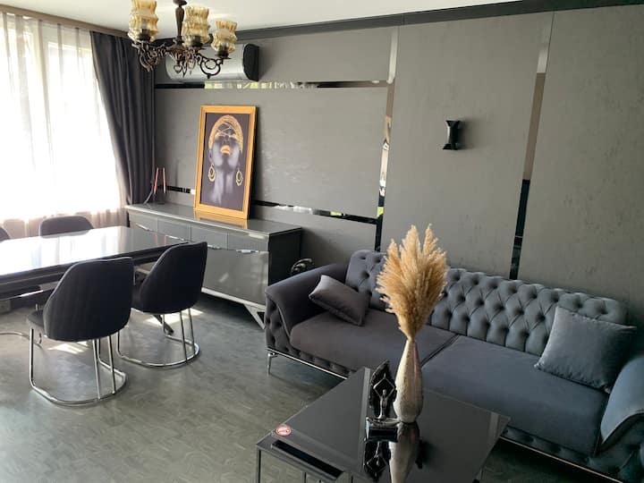 Luxury 2br Apartment In Sofia Centre -Free Parking - Sofia