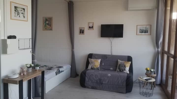 Petit Coin Au Bord De L'étang - Martigues