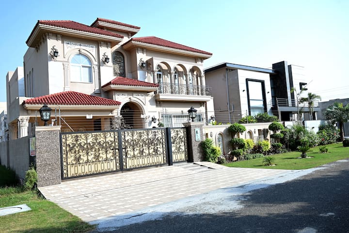 Spanish Villa/5 Bhk/raya Golf Course & Cinema 2kms - 라호르