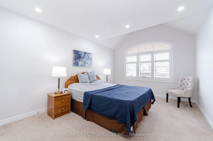 Room # 3. A Very Comfy Master Bedroom To Relax. - Brampton