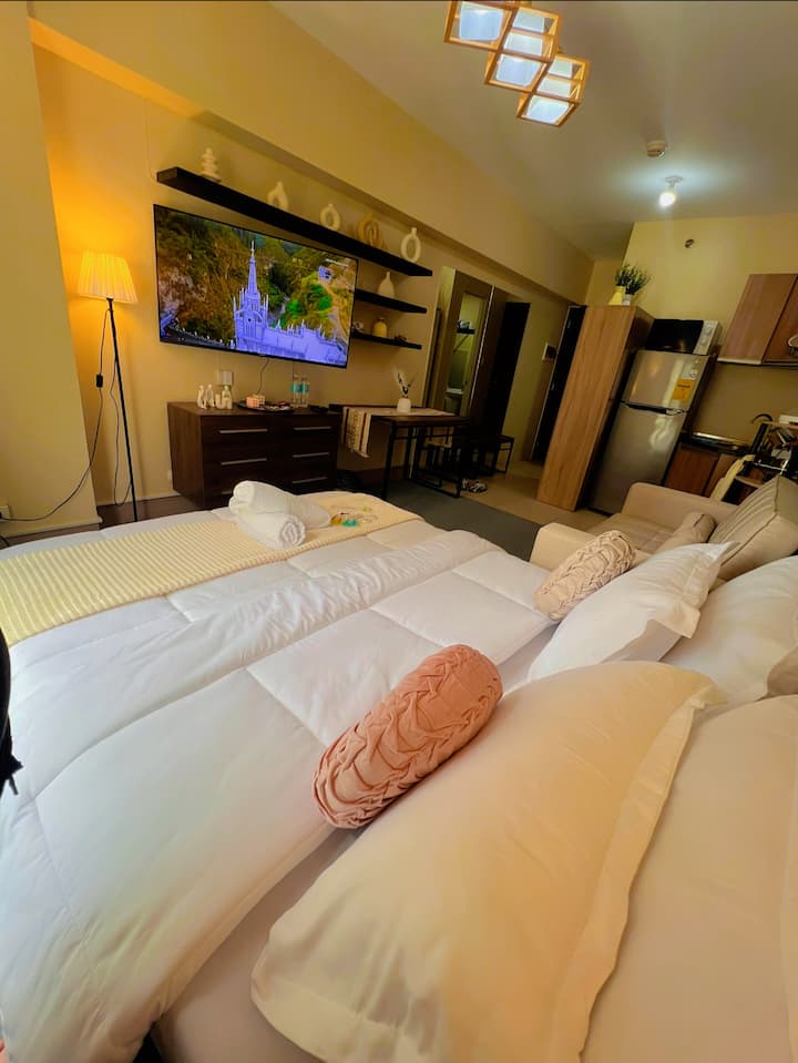 Daffodil-modern Apartment W/ Pool Access - Cebu City