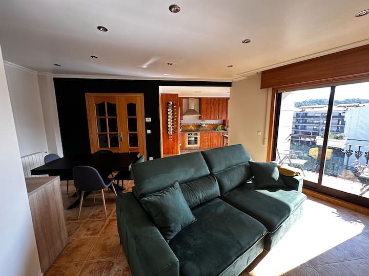 Habitación En Pueblo Joven - Tui