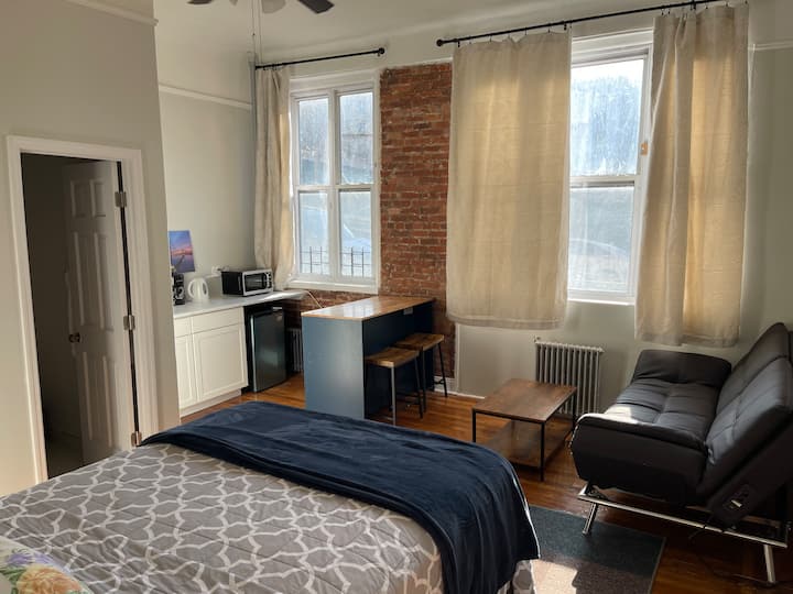 Suite In Townhouse Apt. - New York City