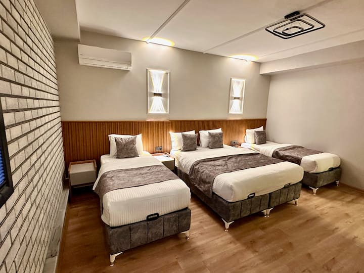Skymoon Otel'de 4 Kişilik Aile Odası - Arnavutköy