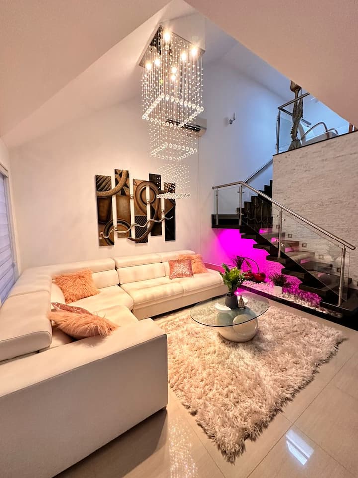 Hermosa Villa De Lujo En La Isla De Margarita - Venezuela