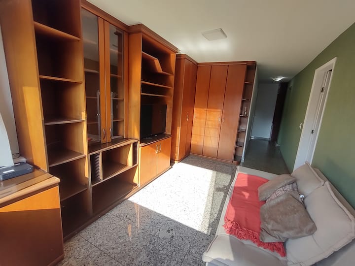 Apto 2 Quartos Com Terraço. - Sobradinho