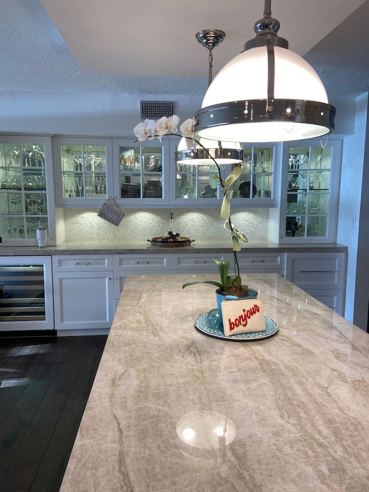 Kaanapali's Royal Luxury Beach & Golf Retreat ! - Maui, HI