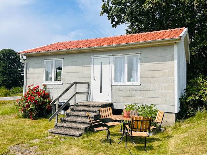 Gäststuga Med Havsutsikt - Ljungskile