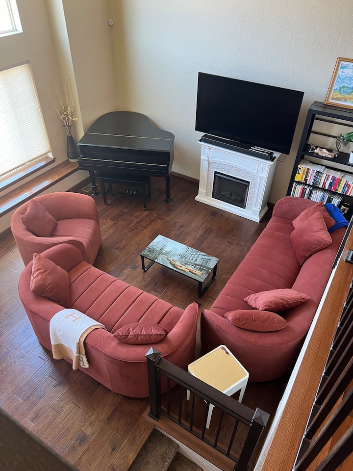 Cozy Home 2 - 4bd 2ba W/garage - Rapid City, SD