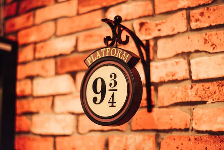 Quarto Secreto Hp Temático Com Garagem E Piscina - Curitiba