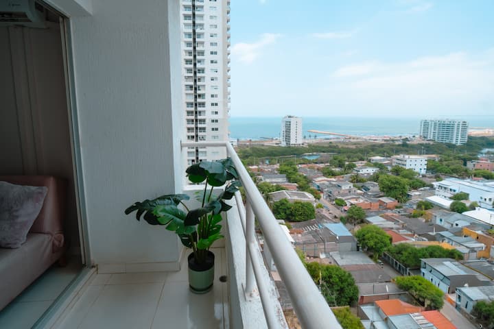 18th-floor Balcony With Ocean View - Cartagena, Colombia