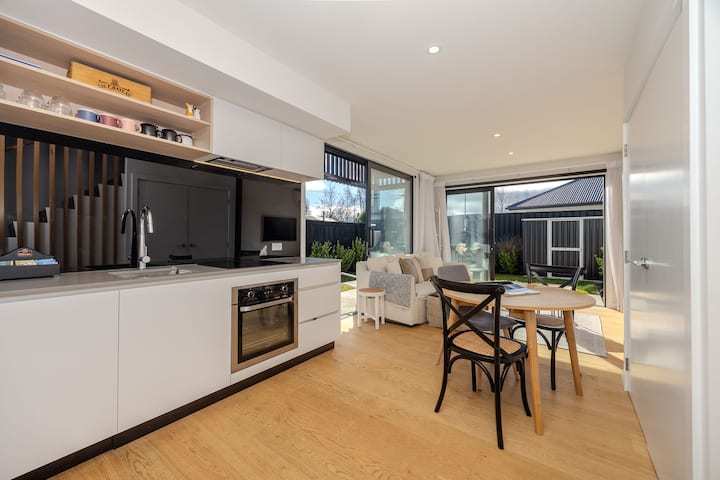 Explore With Us - 2 Bedroom Deal - Stay 3 Nights - Wanaka