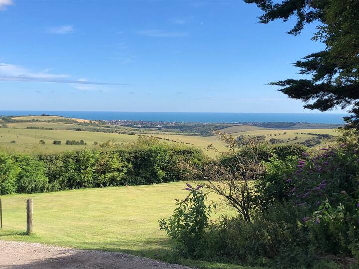 The Cabin In Brighton Countryside - Steyning