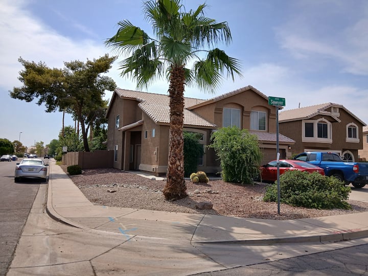 Fully Renovated 13 People House - Gilbert