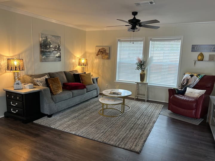 Cute & Cozy Fl Home - Lake City, FL