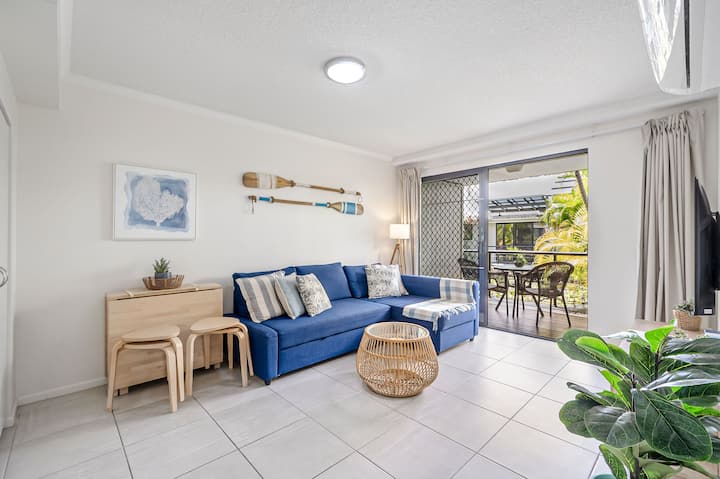 Nautical Stylish Ground Level 1 Bedroom Unit - Tewantin