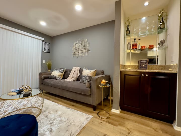 The Westwood Oasis, Resort Living Near Ucla! - Los Angeles