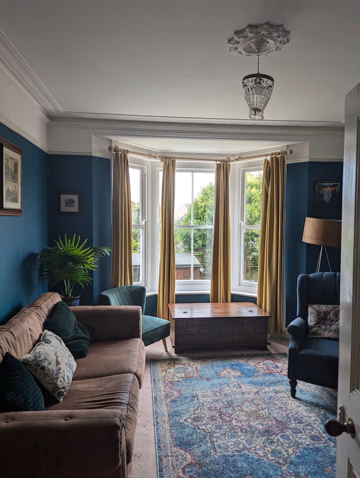 Three Bed House Central Weymouth - Pennsylvania Castle Estate