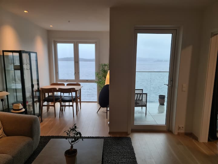 Nydelig Utsiktsleilighet. Rett Ved Sjøen. - Kristiansand