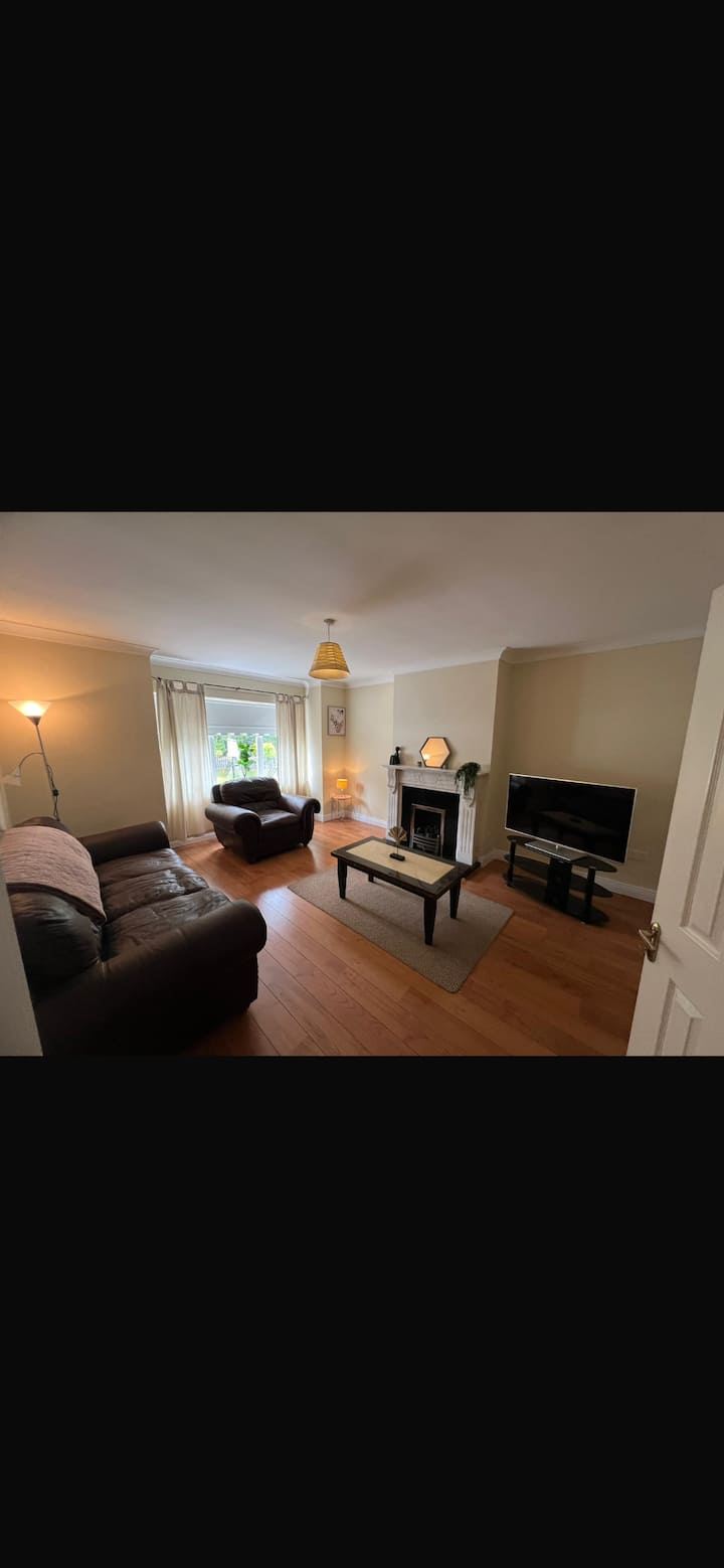 City Stays · Clonsilla · Sleeps 7 - Celbridge