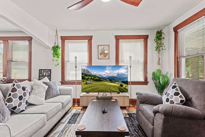 Cozy 3bd Craftsman House - Englewood, CO