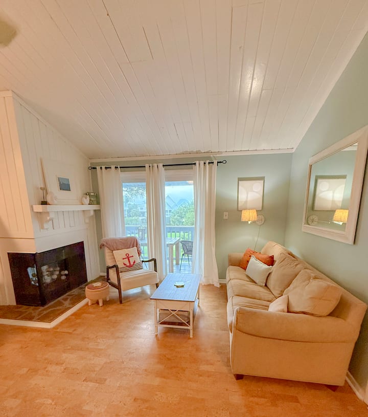Family Friendly Beach & Golf Condo On Edisto Beach - Edisto Beach, SC