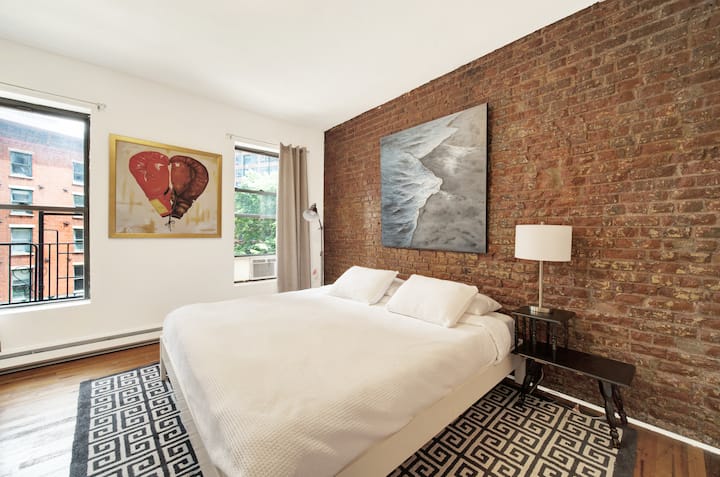 Large Renovated Apt With Washer Dryer In Fidi! - Brooklyn, NY