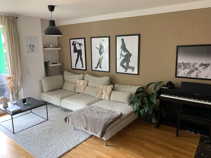 Oase In München: Stilvolle Ruhige Wohnung - Garching