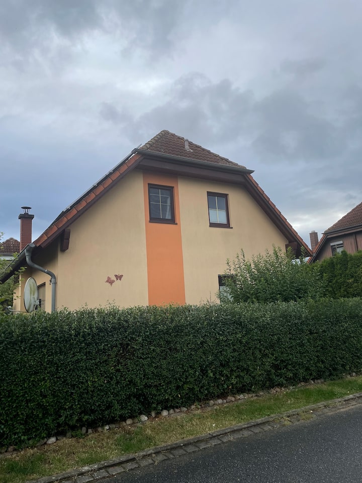 Gästezimmer Für 1 Oder 2 Im Familiären Häuschen - Rostock