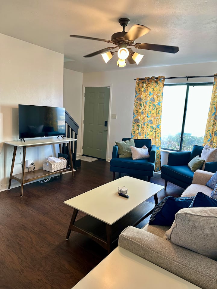 Close To Campuses, Whole Townhouse, Walk To Doak - Tallahassee, FL